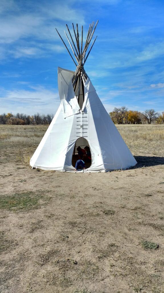 Along the Oregon Trail: Guernsey Wagon Ruts - Lindstroms On The Road